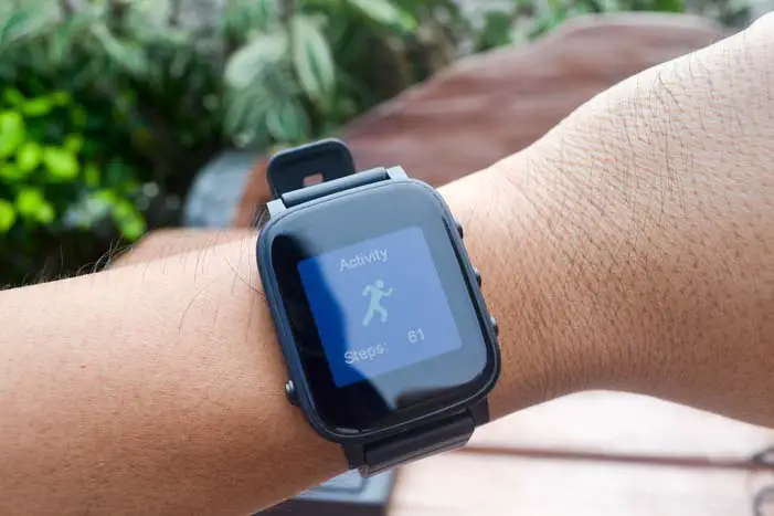 SMA-TIME Q2 In-Depth Review –a Smartwatch with Pebble Like Display ...